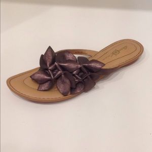 Born | Shoes | Born Crown Dark Bronze Metallic Thong Style Sandal ...